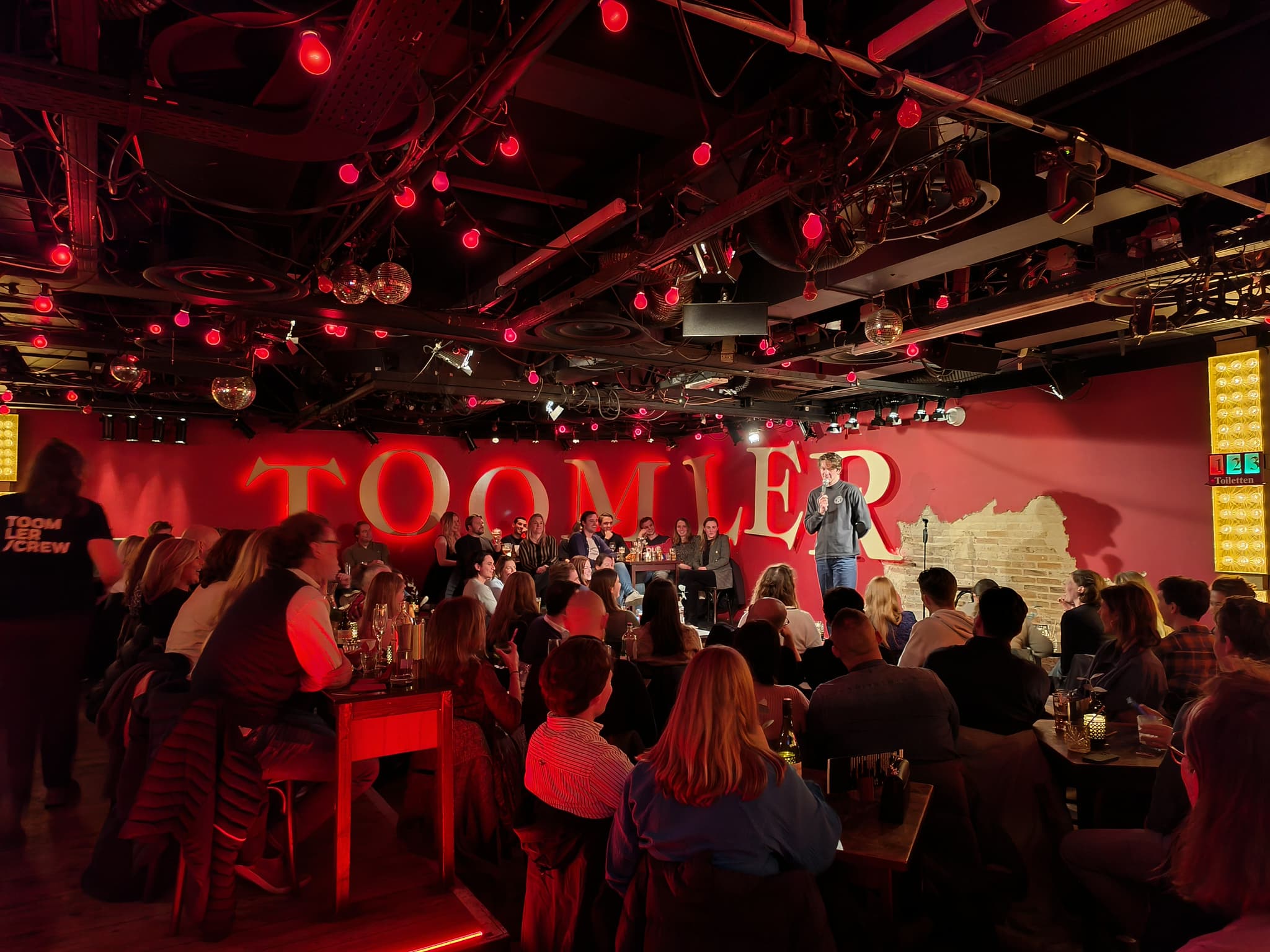 Comedytrain in Toomler